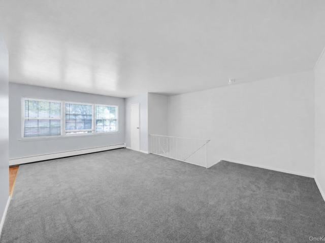 1005 Towne House Village