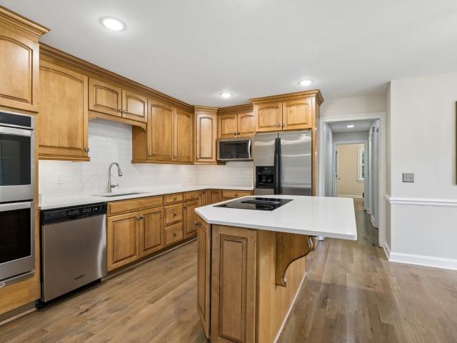 1005 Vista Cir