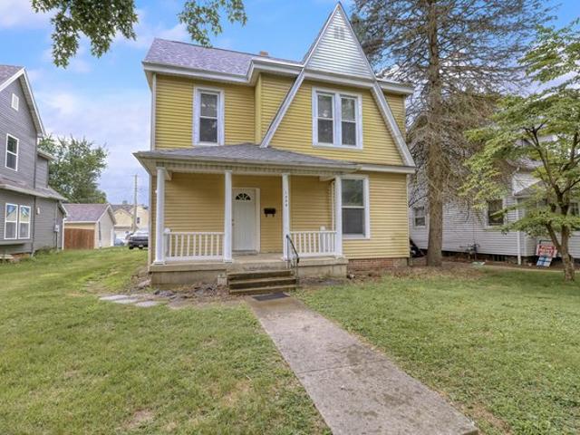 1005 W Beechwood Ave, Muncie, IN 47303