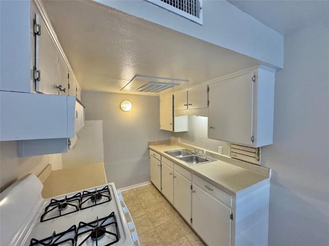1005 W Hickory Street # W9