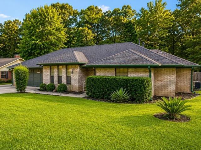 1005 Warren Dr, Marshall, TX 75672