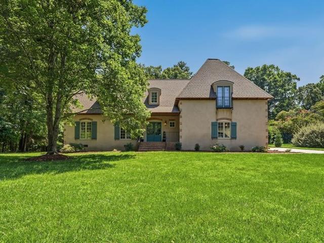 1005 Woodlot Ridge Rd, Chapel Hill, NC 27516