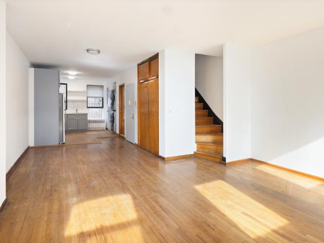 1005 2ND Avenue 3