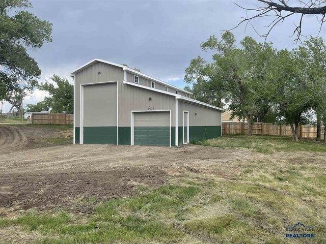 1005 3rd Ave, Edgemont, SD 57735