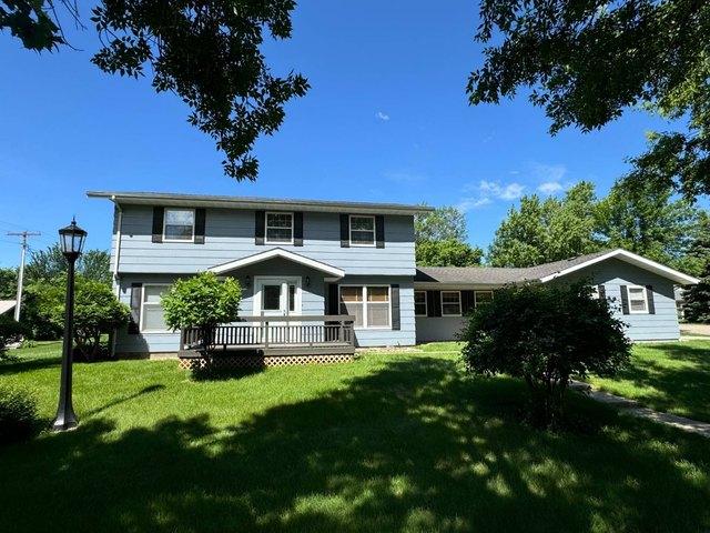 1005 3rd St, Britton, SD 57430