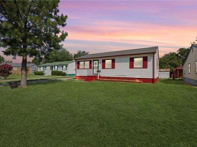 1005 73rd St, Newport News, VA 23605