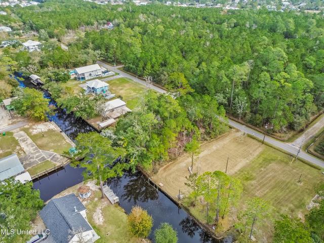10061 Bayou View Dr E, Bay St. Louis, MS 39520 | MLS #4080 | Compass