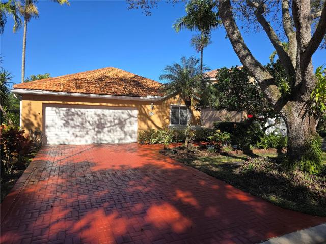 10061 NW 2nd St, Plantation, FL 33324 | MLS #F10545 | Compass