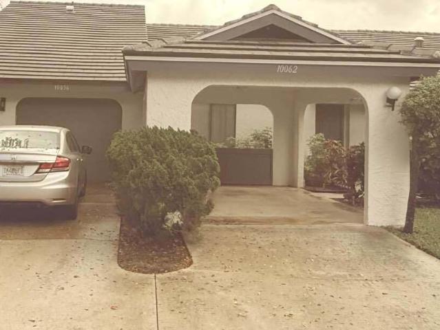 10062 Hickorywood Pl, Boynton Beach, FL 33437 | MLS #B26006 | Compass