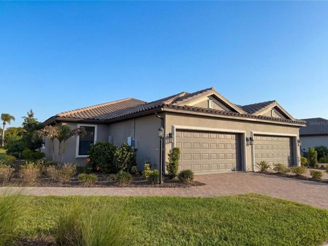 10064 Morning Mist Ln, Sarasota, FL 34241