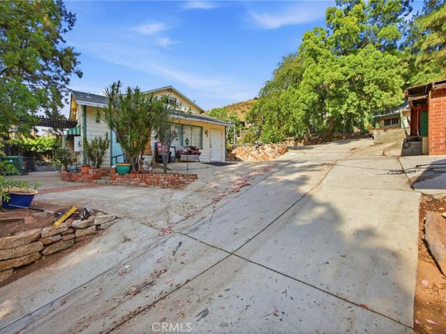 10064 Sunland Boulevard