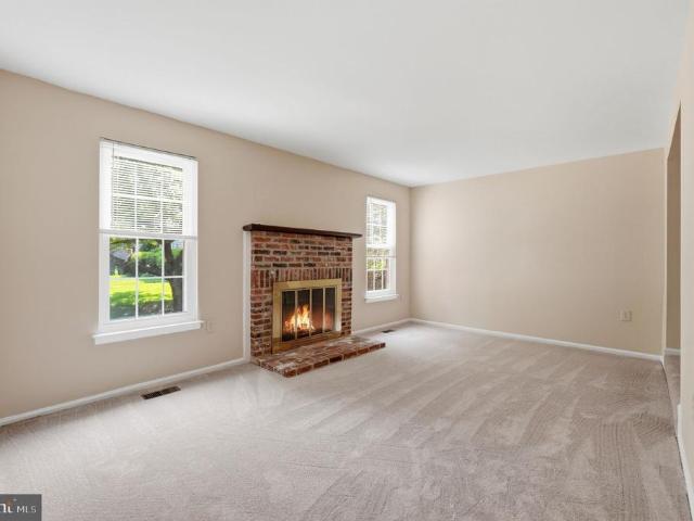 10065 Chestnut Wood Lane