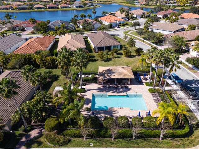 10068 SW Oak Tree Cir, Port St. Lucie, FL 34987 | MLS #R11159 | Compass