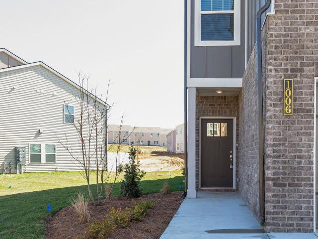 1006 McKee Ct