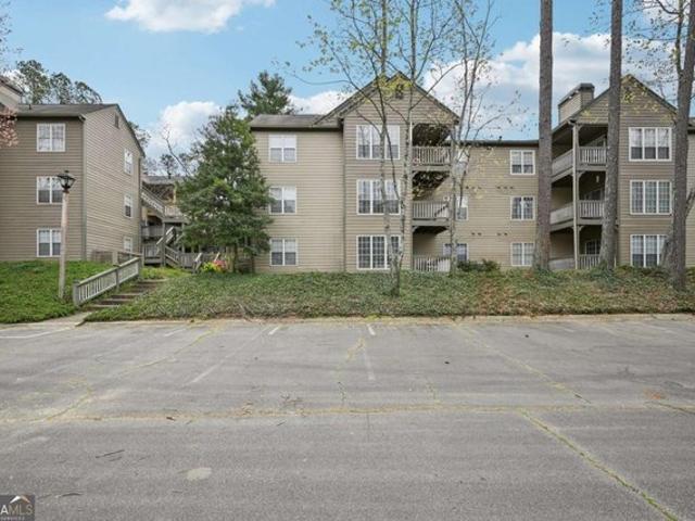 1006 Mill Pond Dr SE, Smyrna, GA 30082