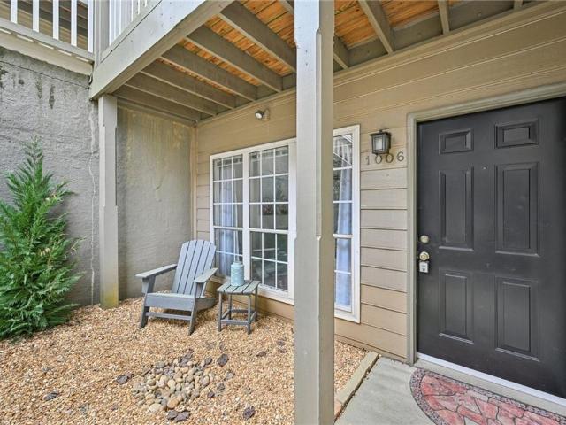 1006 Mill Pond Dr, Smyrna, GA 30082 | MLS #7741 | Compass