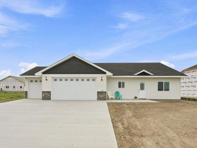 1006 Misty Meadow Blvd, Buffalo, MN 55313