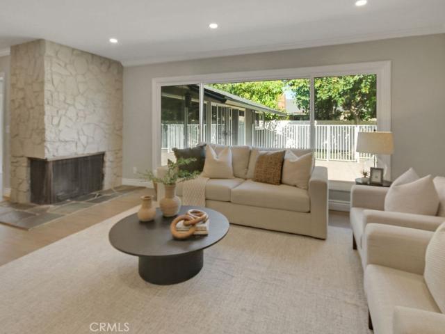 1006 N Cornell