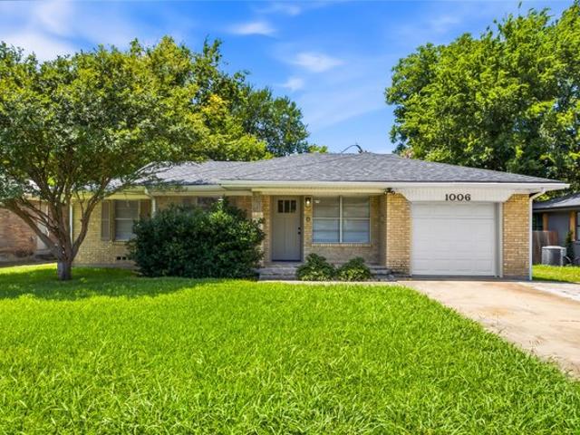 1006 N Grant Dr, Sherman, TX 75092