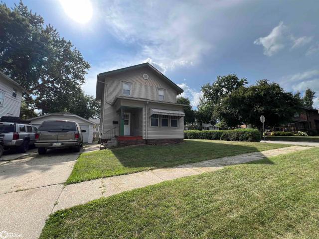 1006 N Elm Street