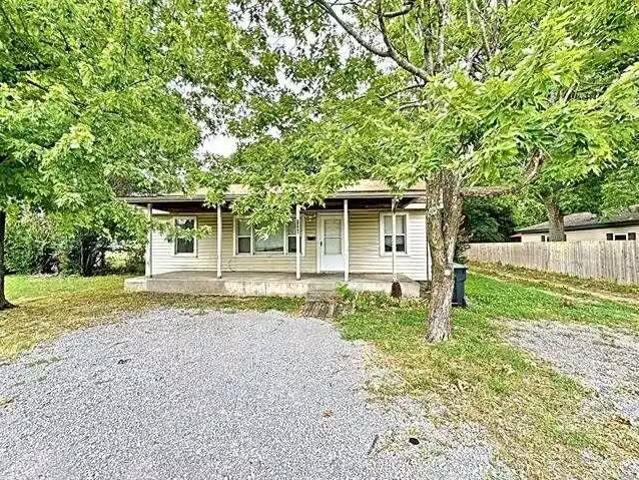 1006 N Jones Avenue, Tahlequah, OK 74464 653555173
