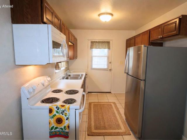 1006 n pueblo drive