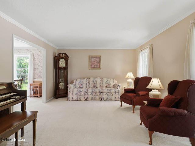 1006 Ambridge Dr