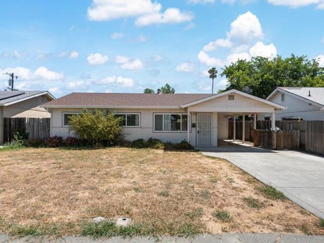 1006 Buchanan St, Fairfield, CA 94533