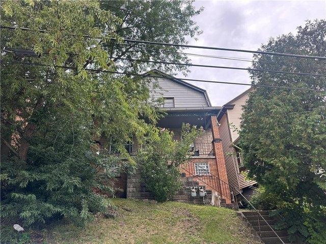 1006 Beaver Rd, Ambridge, PA 15003