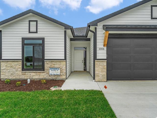 1006 Bluestem Dr, Baldwin City, KS 66006 | MLS #165403 | Compass