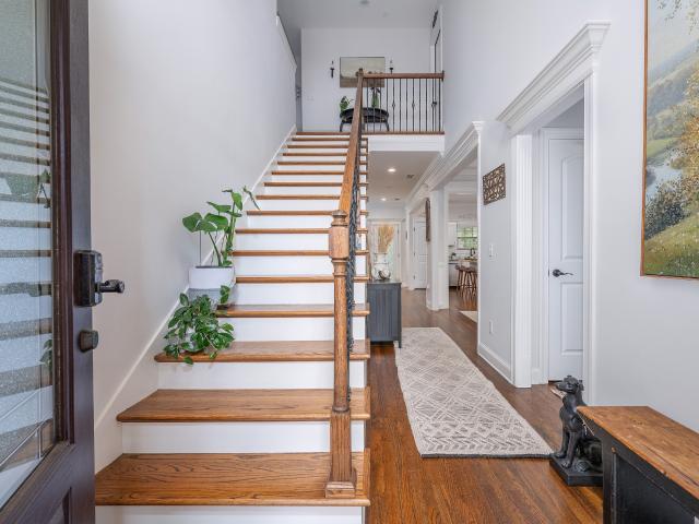 1006 Cascadeway Dr
