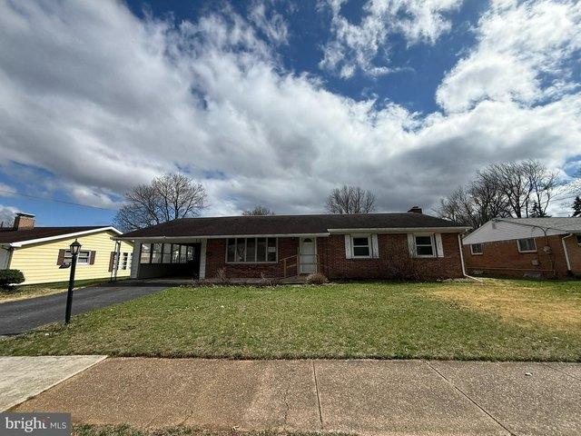 1006 Charles St, Mechanicsburg, PA 17055