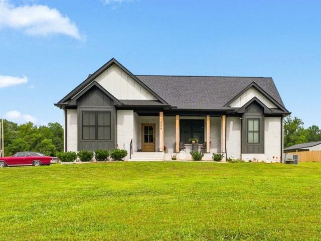 1006 Clifton Valley Rd, Dickson, TN 37055