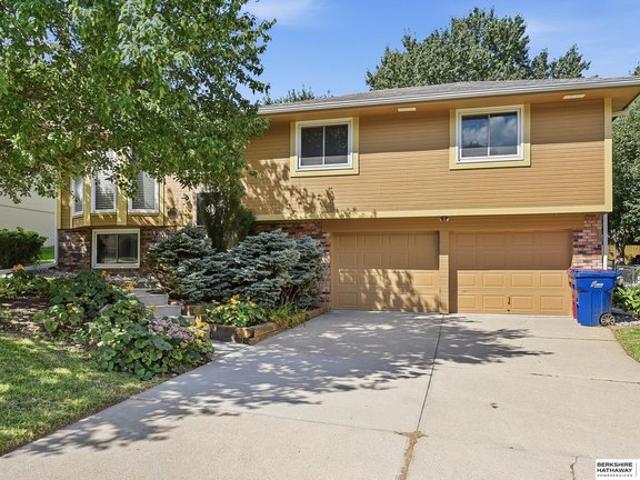 1006 Conestoga Rd, Papillion, NE 68046