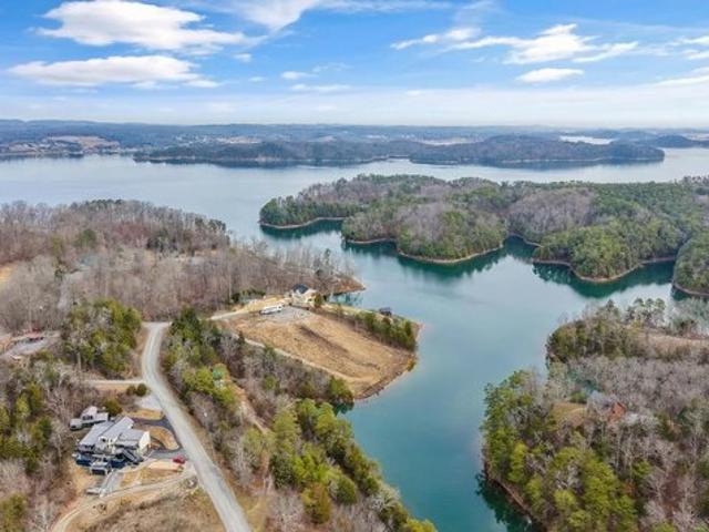 1006 Eric Ct, Sevierville, TN 37876