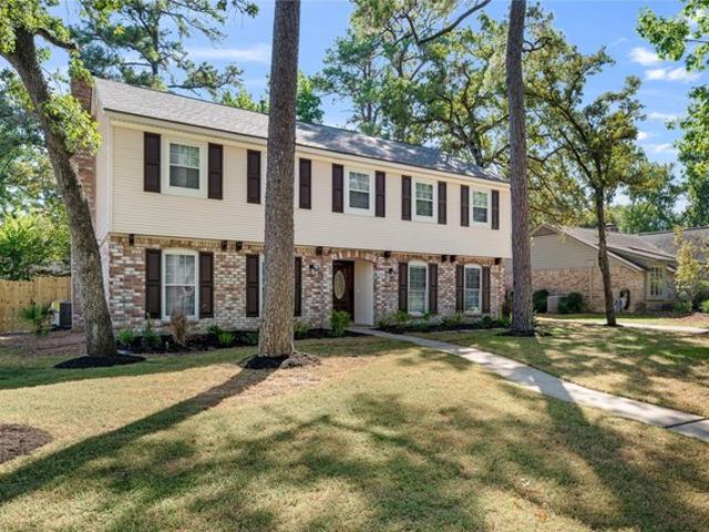 1006 Glouchester Ln, Houston, TX 77073