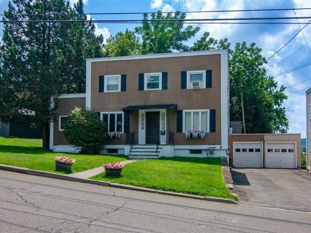 1006 Jenkins St, Endicott, NY 13760