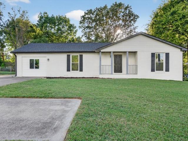 1006 Peachers Mill Rd, Clarksville, TN 37042