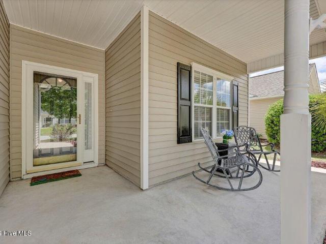 1006 Plum Leaf Court SE