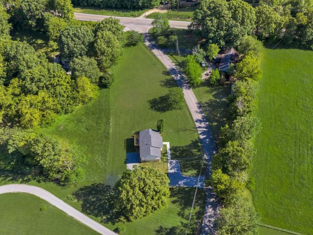 1006 Pond Switch Road