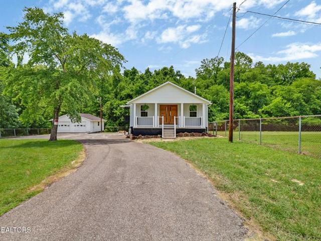1006 Ruritan Rd, Harriman, TN 37748