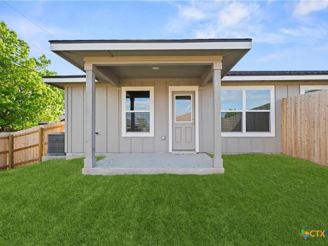 1006 S College Ave, Troy, TX 76579 | MLS #600086 | Compass