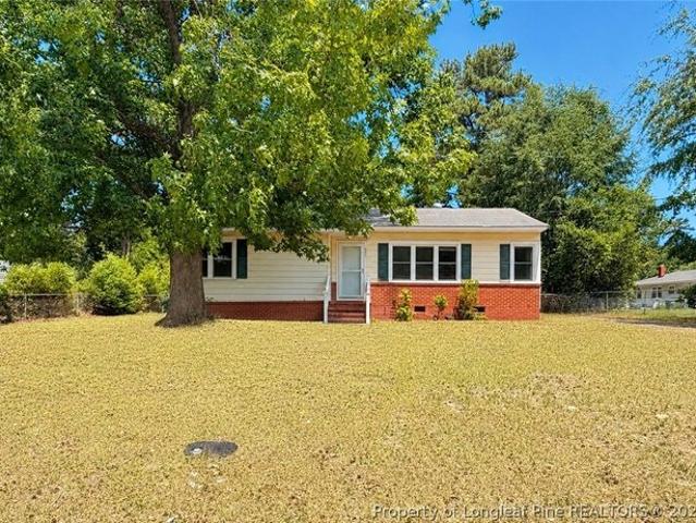 1006 Sandalwood Dr, Fayetteville, NC 28304