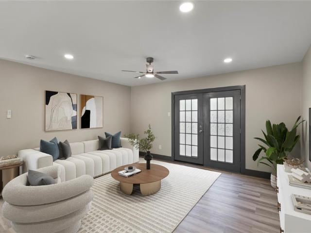 1006 Shorehaven Drive