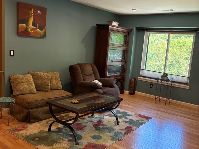 1006 Skyline Drive