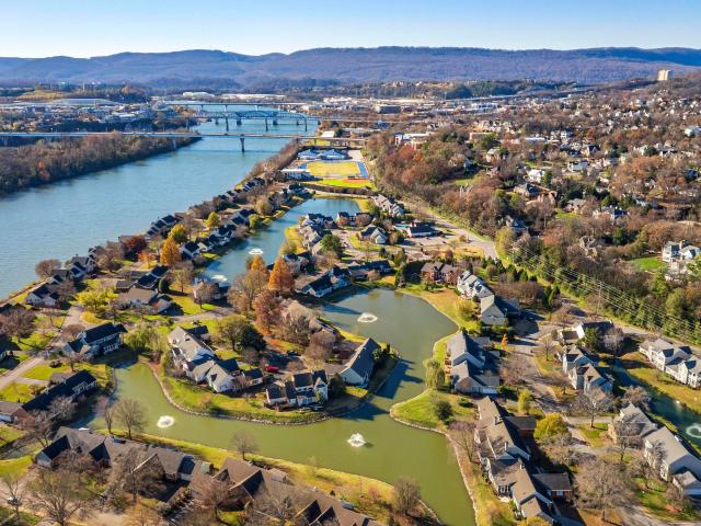 1006 Southbridge Ln, Chattanooga, TN 37405 | MLS #1531