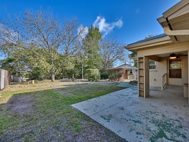 1006 Top Hill Drive