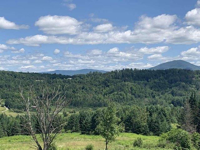 1006 Vail Dr, Lyndon, VT 05851