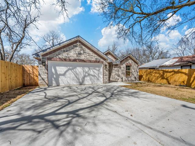 1006 W Brown