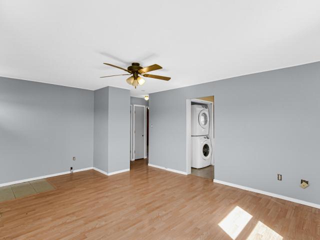 1006 W Old Ridge Road